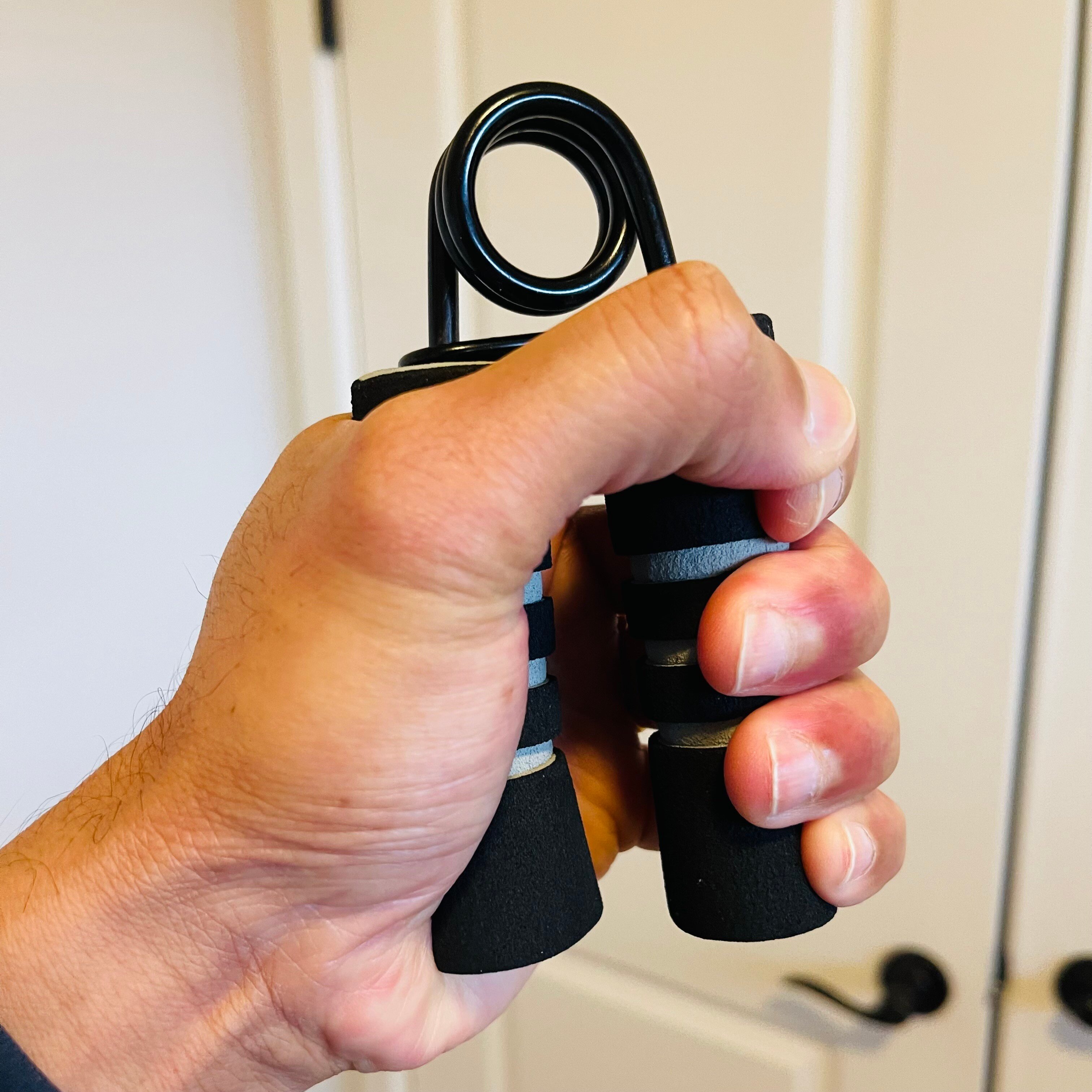 Why Handgrip Strength is a Key Predictor of Longevity and Overall Health